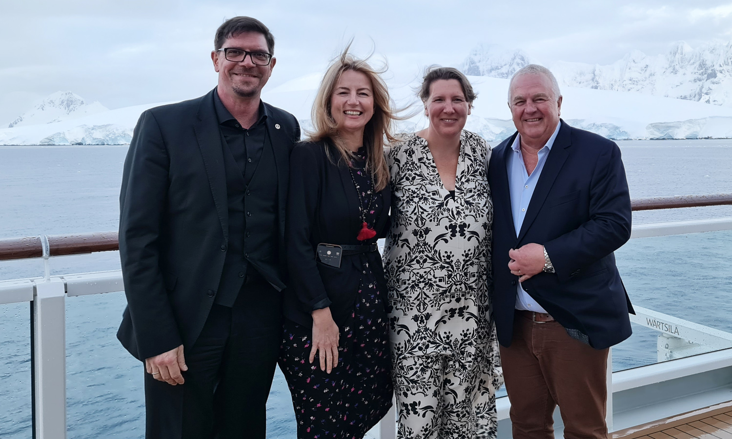 Andreas Nussel groepsfoto – Parez Cruise Communications